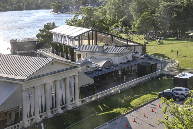 Yo, Philly! There’s no need to move the Rocky statue