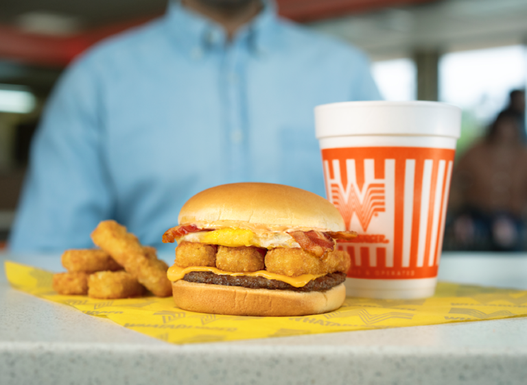5 best breakfast burgers at chain restaurants, according to diners
