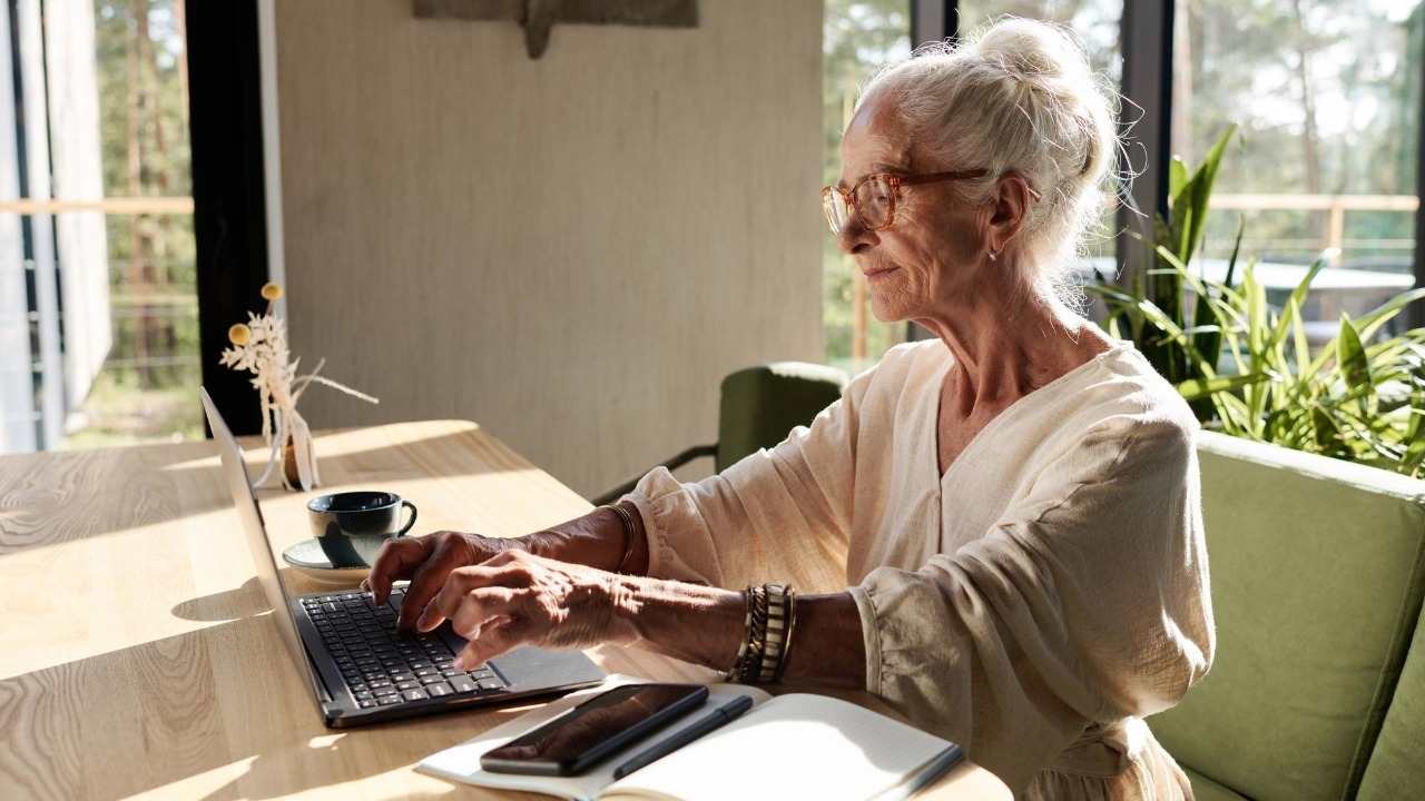 Tax deductions seniors 65+ can grab in 2025 and 2026