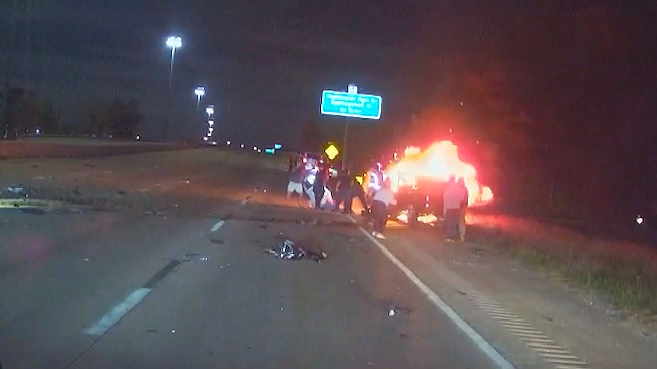 Deputies injured while rescuing man from burning wreck after horrific ...