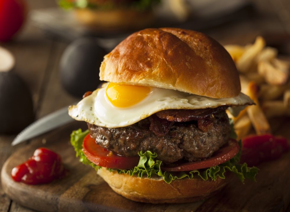5 best breakfast burgers at chain restaurants, according to diners