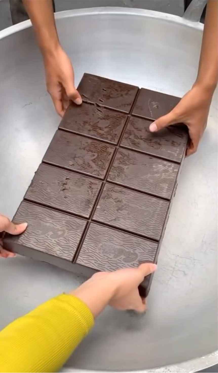Melting a 5kg giant chocolate bar