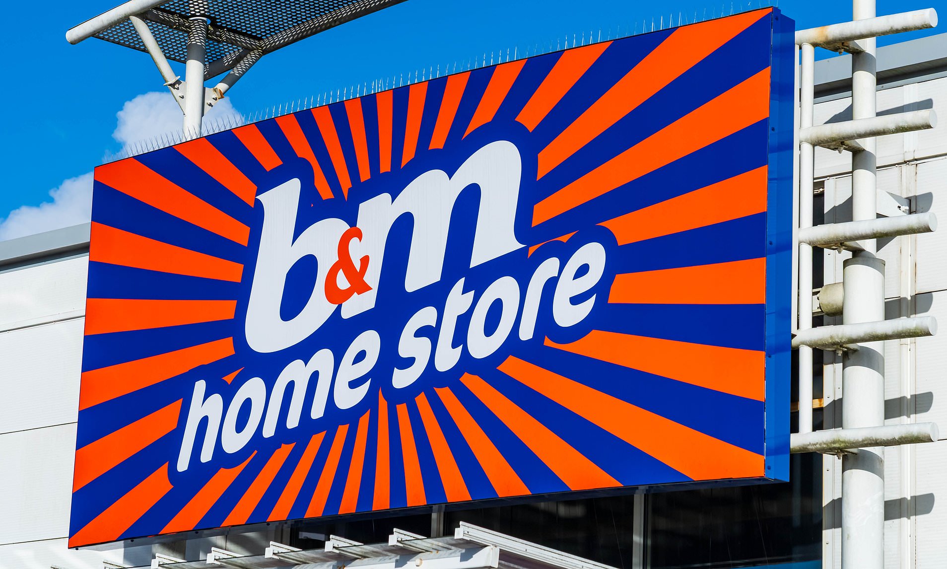 B&M issues third profit warning as price cuts fail to lure shoppers
