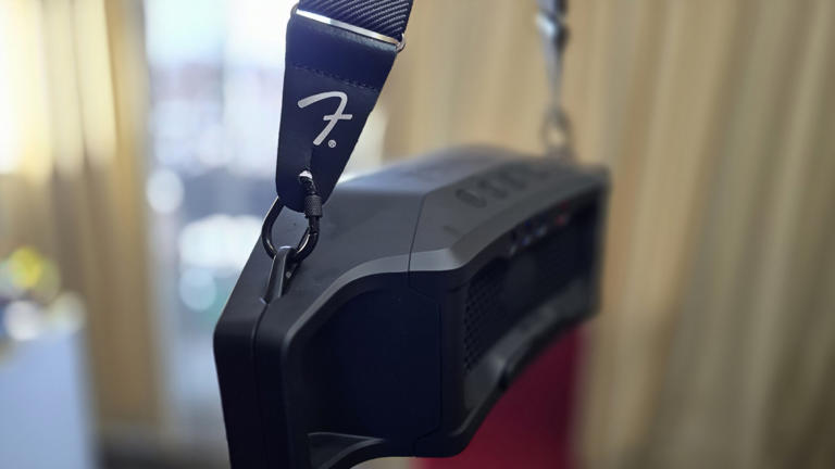 Fender x Teufel Rockster Cross speaker review