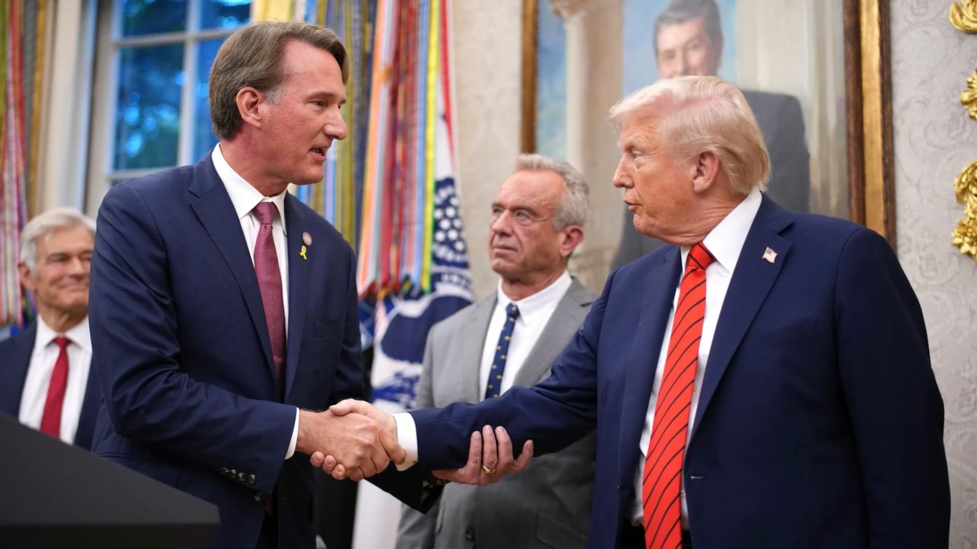 Pharmaceutical giants raise costs despite federal deals