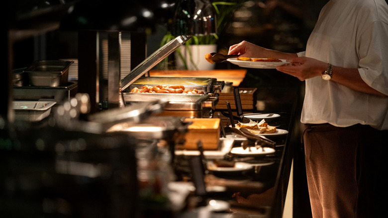 Why chain buffets rarely serve alcohol