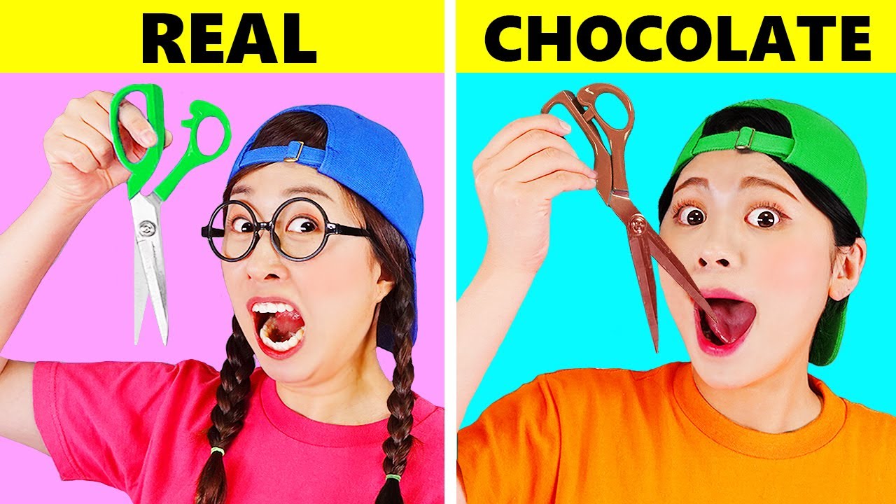 Real vs chocolate food challenge 진짜음식 초콜릿 음식 챌린지 DONA 도나