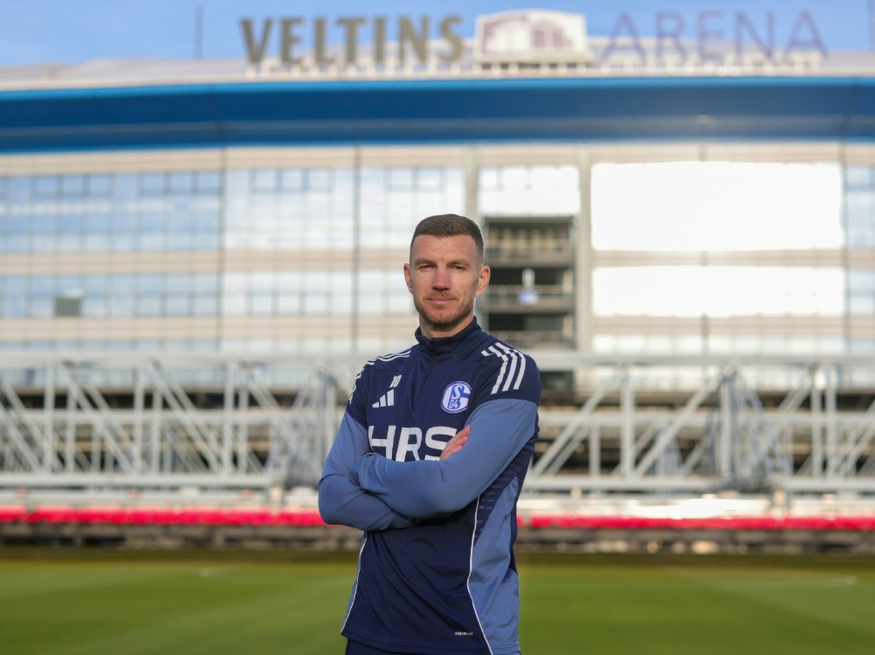 Dzeko zu S04: "Ich habe den ersten Kontakt gemacht"