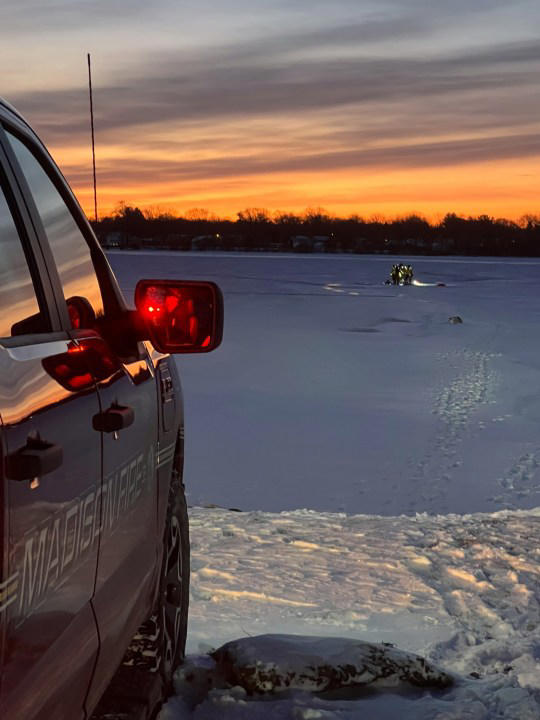 Wisconsin officers searching for ‘armed and dangerous’ carjacking ...