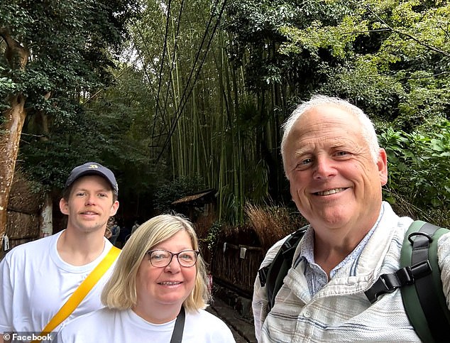 Meet the American tourists who love making pilgrimages to Costco while ...