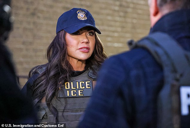 Kristi Noem's 'evil' plot to oust Trump's veteran border boss sparks ...