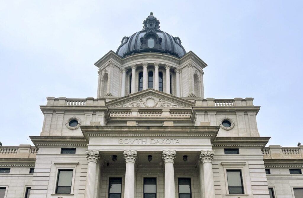 House committee sends property tax banking bill to 41st day