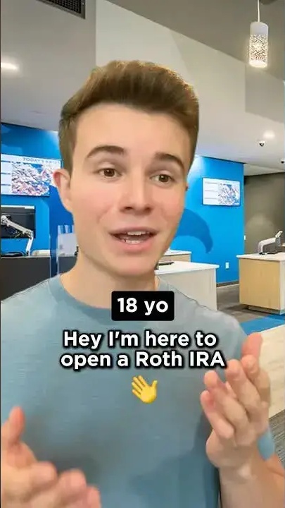 How does a Roth IRA work?📈 #ira #finance #investing