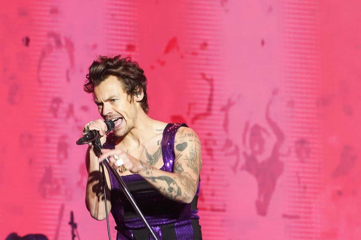 Former One Direction star Harry Styles announces tour including six ...