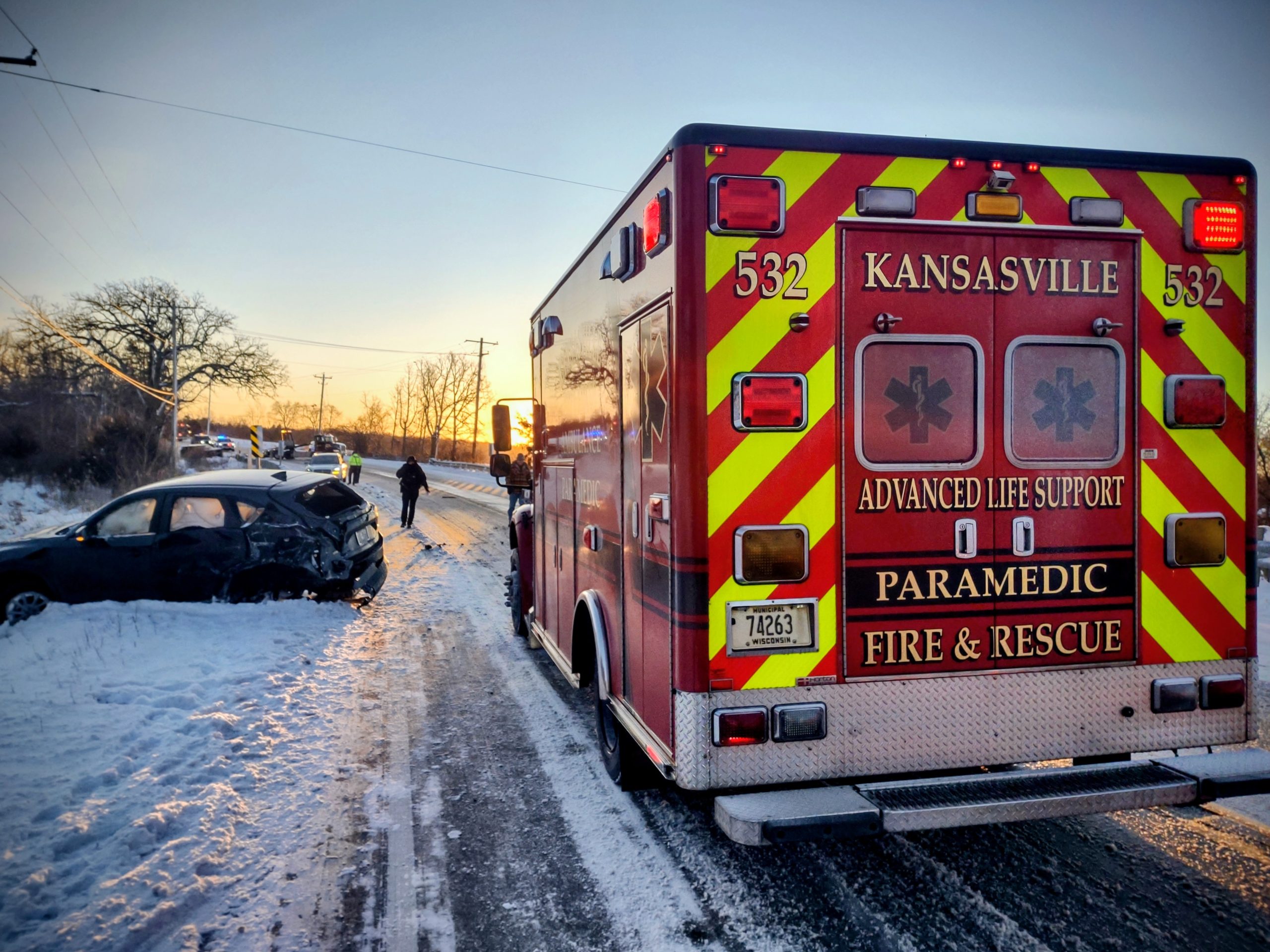 3-vehicle crash during rush hour shuts down Highway 142 in Brighton for ...