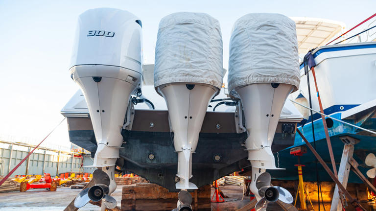 What's the difference between marine & automotive engines?