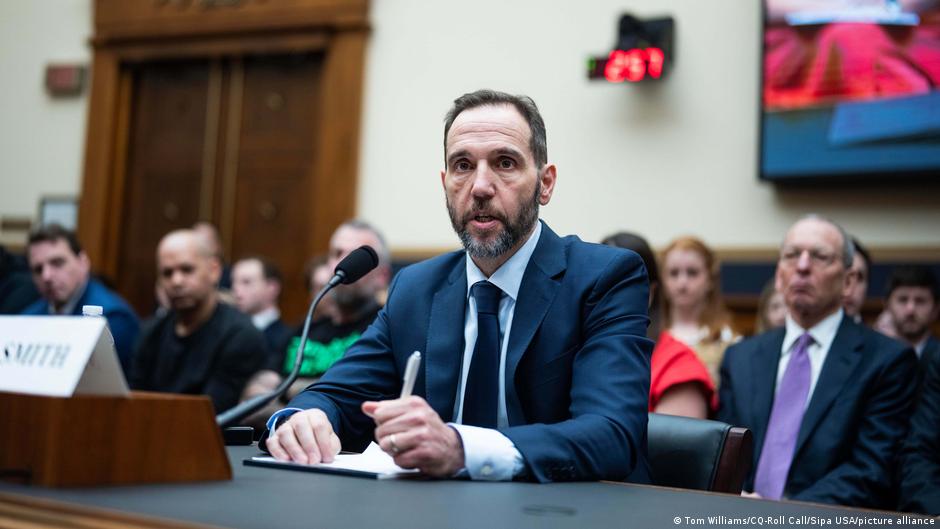 Former US prosecutor says Trump 'willfully' broke laws