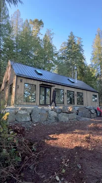 Touring Blend Projects Rancher 7 prefab home in Sooke BC