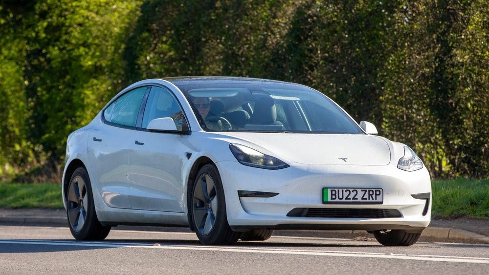 The Tesla Model 3 can go far beyond its rated range — under very ...