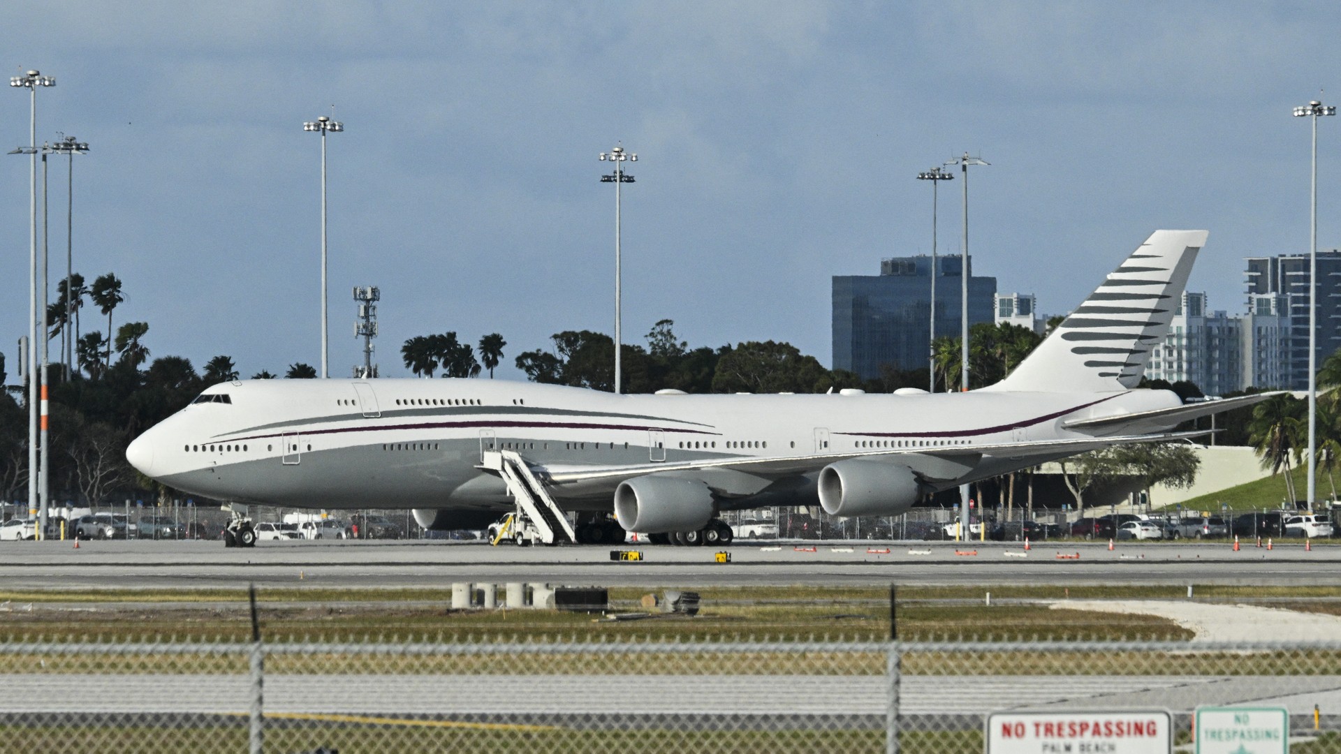Qatari-donated plane to be used as Air Force One to arrive this summer ...