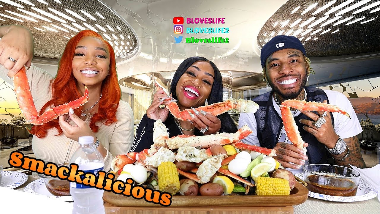 King crab boil with LightSkinKeisha and Coca mukbang