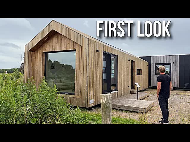 My first look at a cottage style prefab home with 2 bedrooms and a loft!