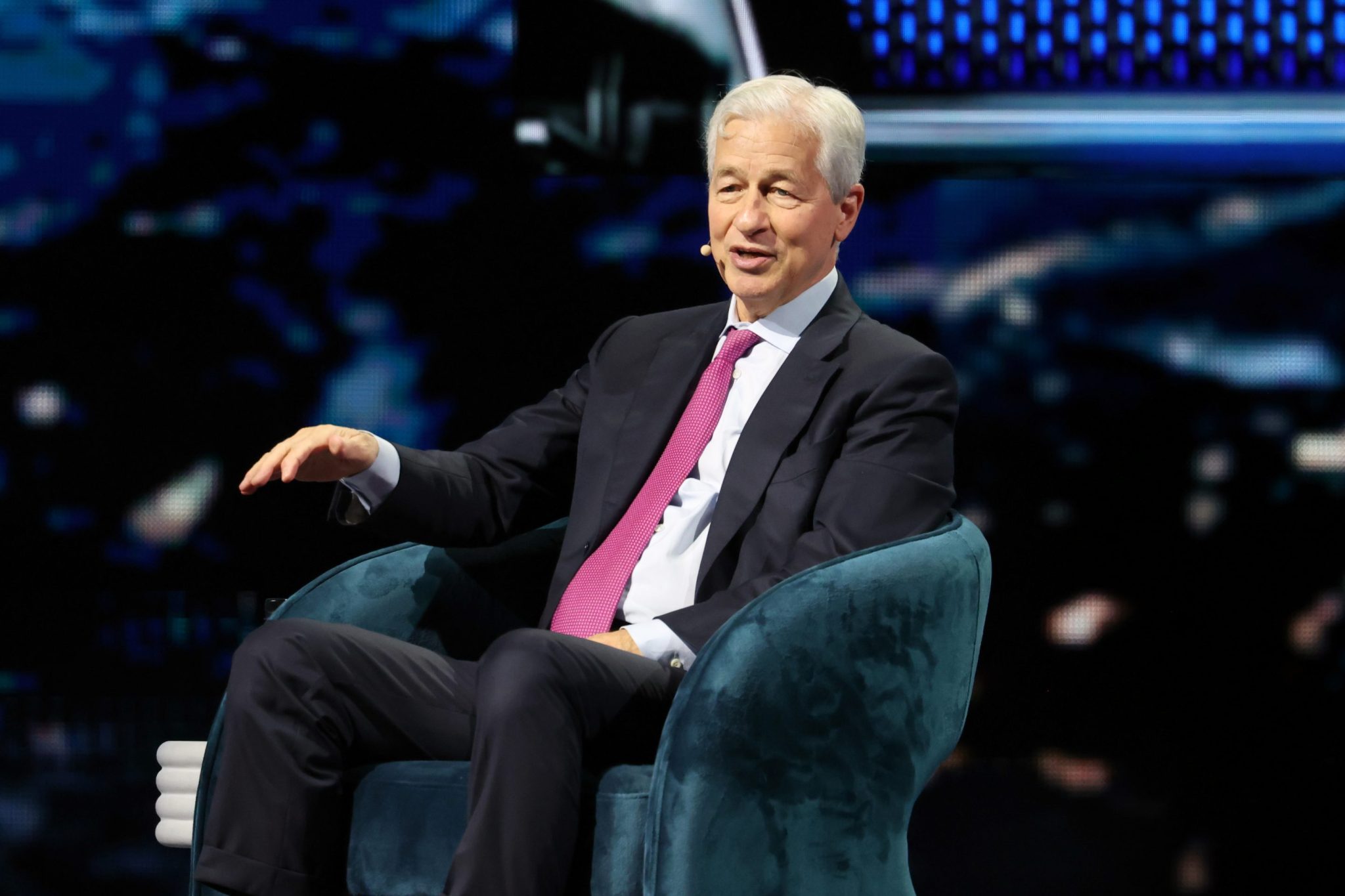 Jamie Dimon is done being 'binary': On Trump's 'economic disaster ...