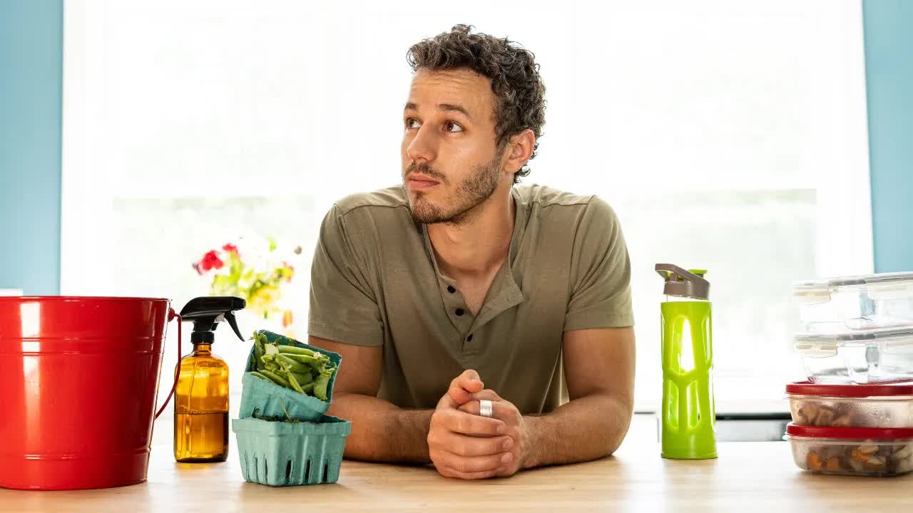 8 green frugal living tips | minimalism & saving money