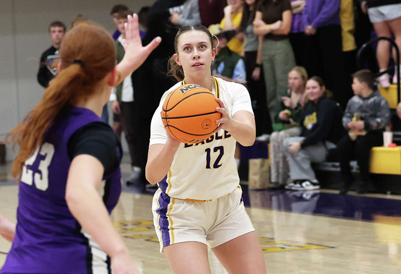 Wednesday girls basketball: CM stays alive at Highland tourney