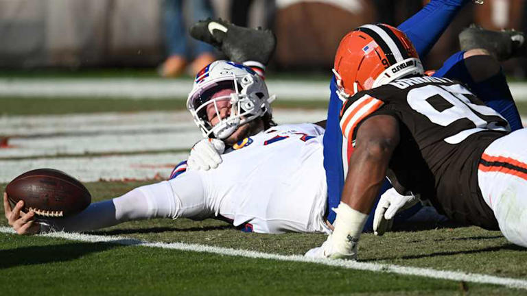 Josh Allen played Bills' playoff games on injured foot that may need ...