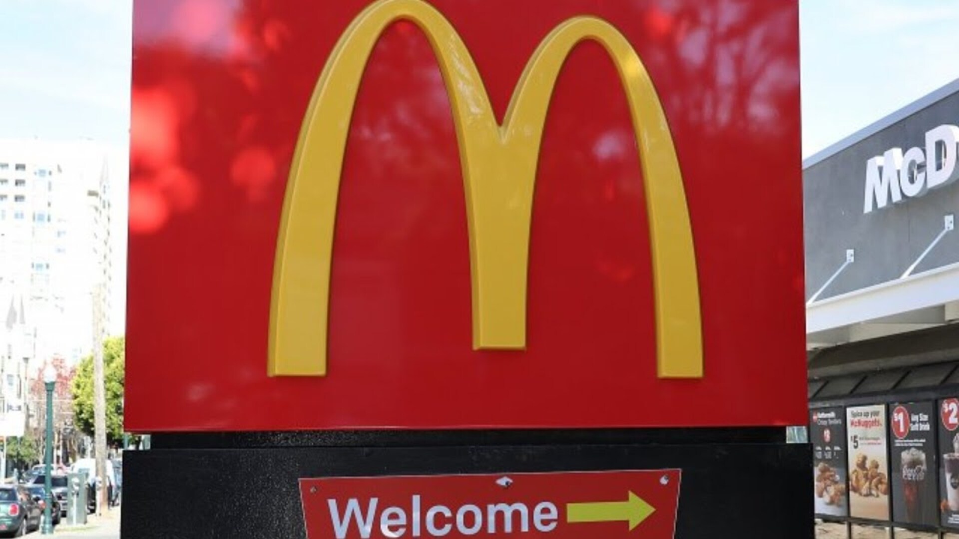 How much McDonald's franchise owners really make per year