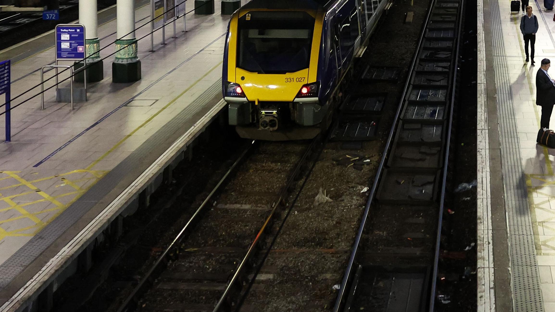 £18k compensation for blind man who fell on tracks