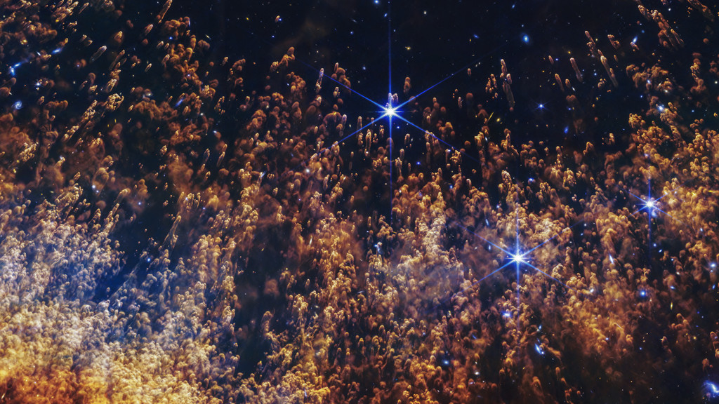 Intricacies of Helix Nebula revealed in stunning new James Webb Space ...