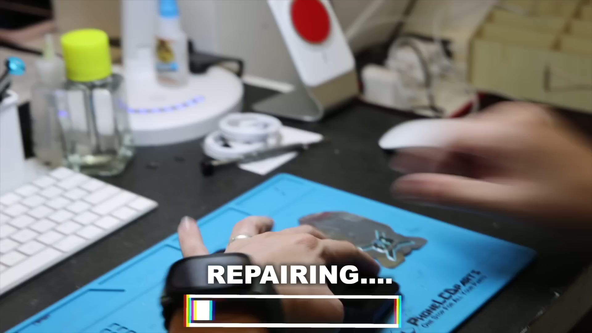 Fixing CHEAP Broken iPhones & Selling Them!