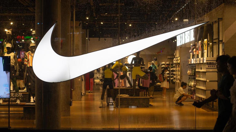 How much to invest in Nike stock for $1,000 in annual dividends (2026)