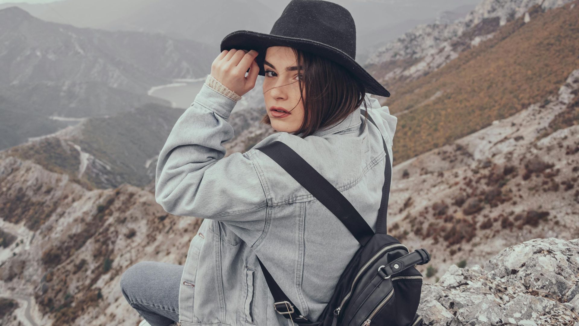 The 10 biggest regrets people have & 10 things no one ever does
