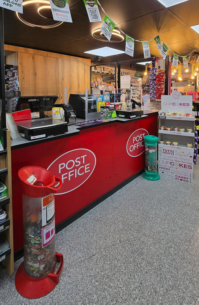 Six figure refurbishment takes place at Lostock Hall SPAR store