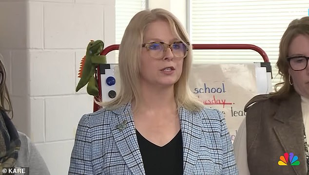 ICE blasted over photo of 'boy being detained' but they hit back with ...