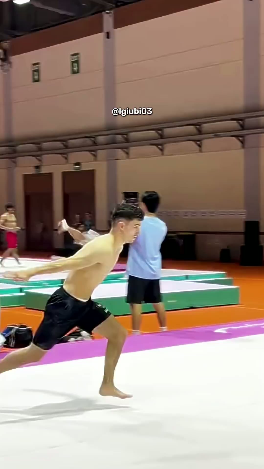 Strong tumbling from Luca Giubellini