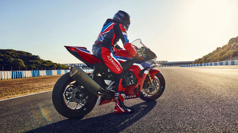 12 of the most powerful Japanese sports motorcycles, ranked by horsepower