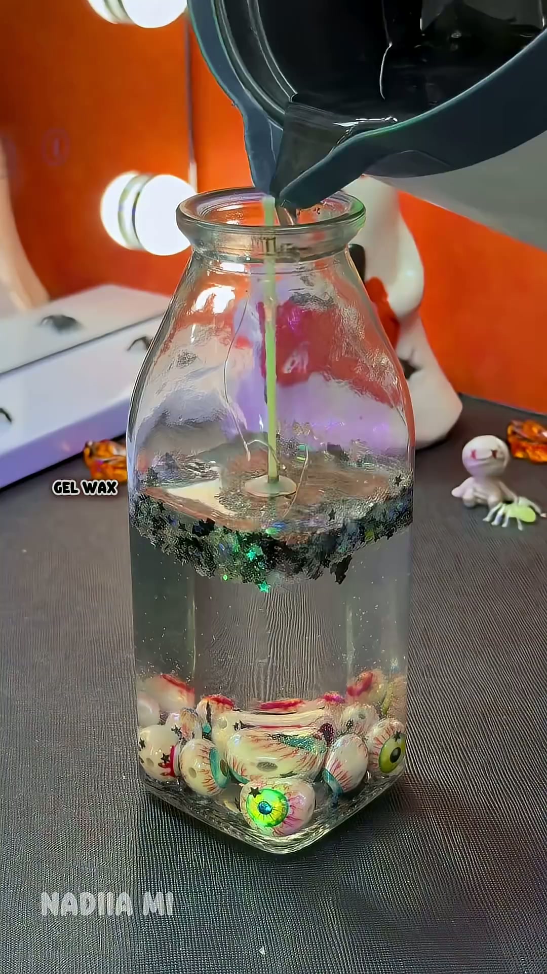 Halloween candle DIY 🔥 gel wax skulls & ASMR sounds