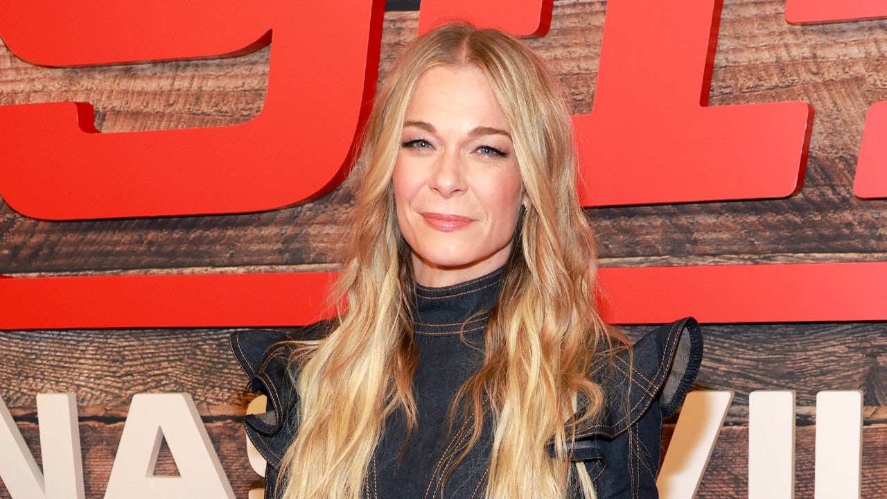 LeAnn Rimes undergoes $10K plasma treatments to remove mold and ...