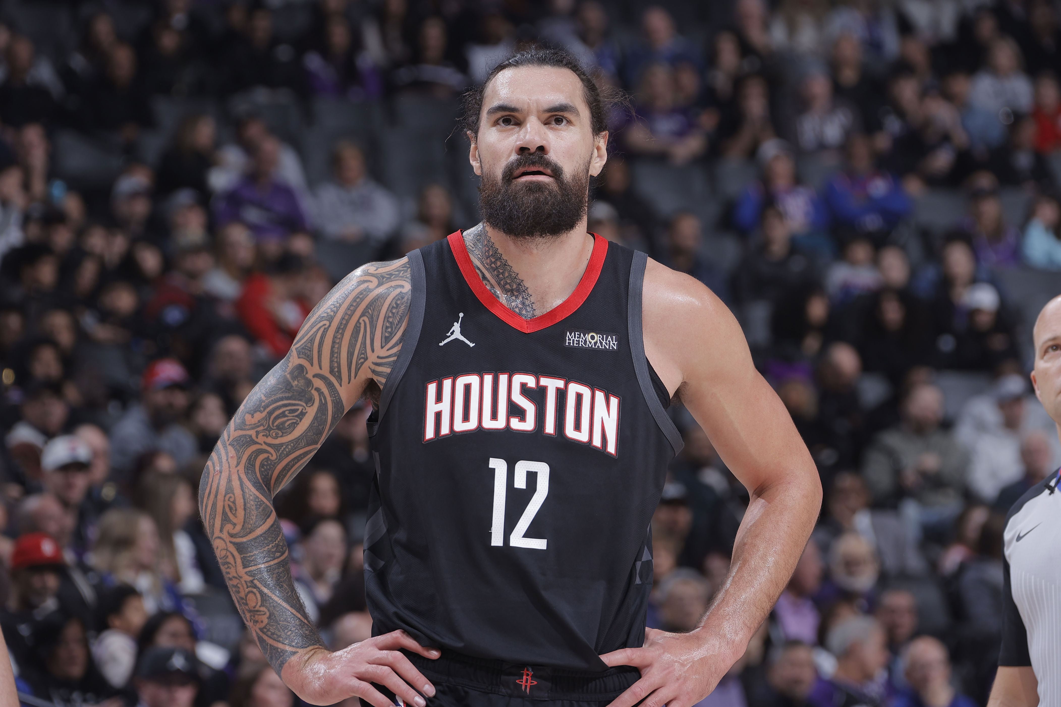 Rockets' Steven Adams out indefinitely with grade 3 ankle sprain