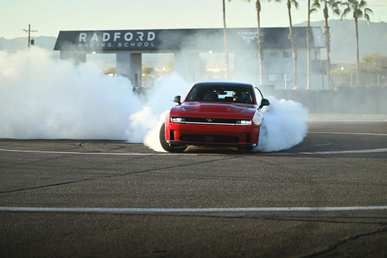 HEMI is back in a big way: Stellantis targets 100,000+ V8 engines for 2026