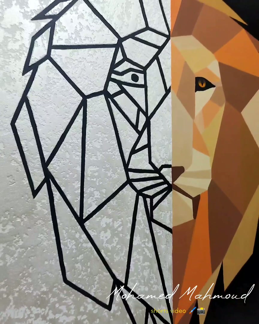 Creating a geometric lion head mural: Modern wall art transformation