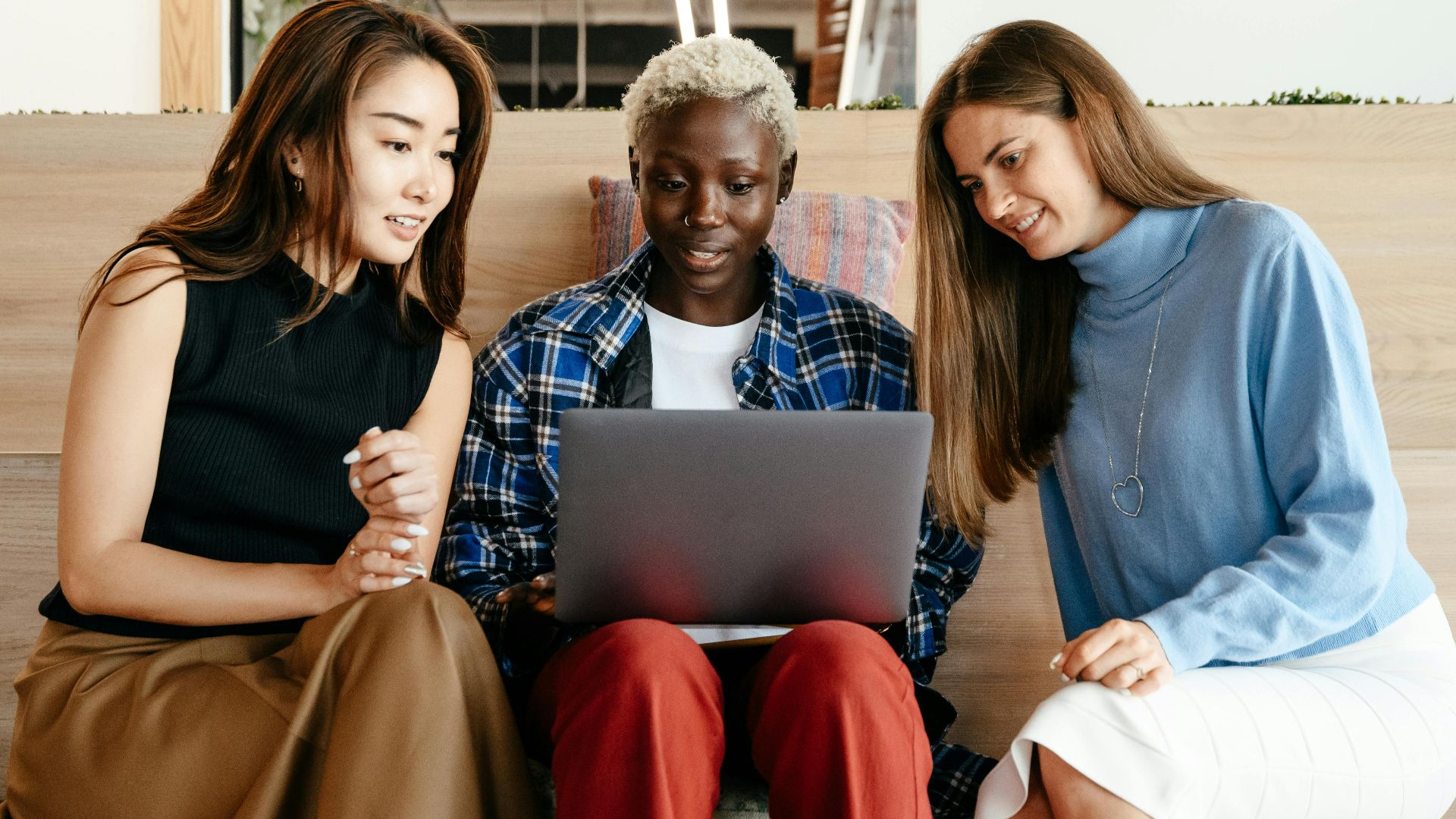 If you do any of these things, you're the mom friend of the group