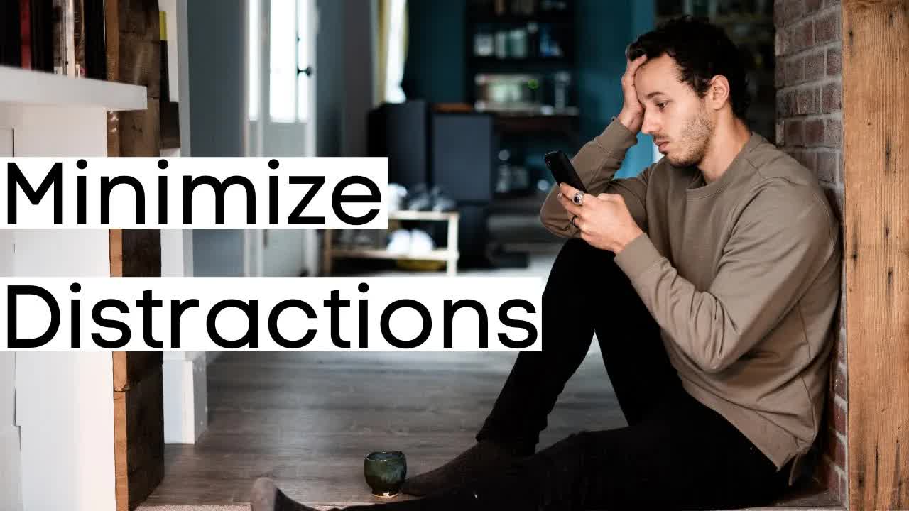 8 common habits holding you back in life