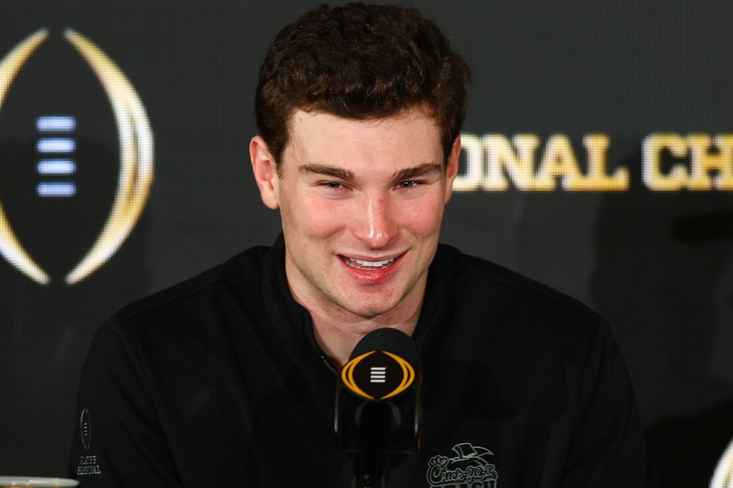 Fernando Mendoza reveals his stance on having a girlfriend while ...