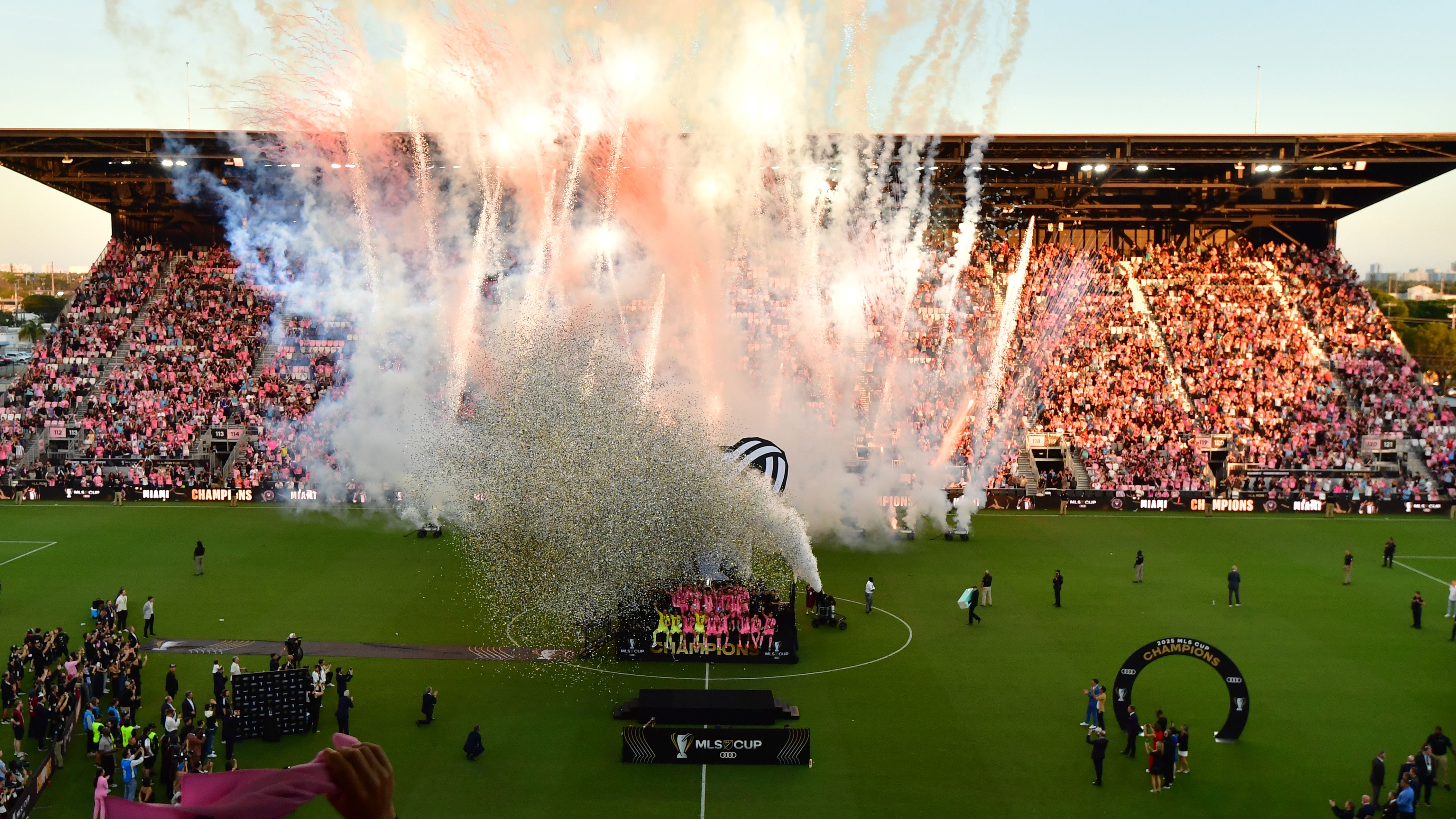 MLS extends 2026 transfer windows, unveils sweeping roster rule changes