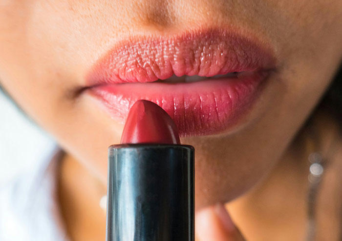 47 guys get real about female traits that women think would win a man ...